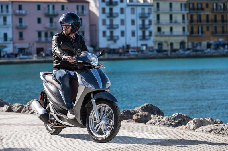 Browse the Piaggio Range - Olivers Motorcycles - Brisbane